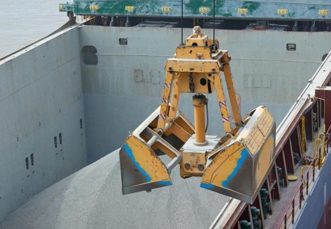What is Iron Ore? Best Grab Buckets for Efficient Iron Ore Handling